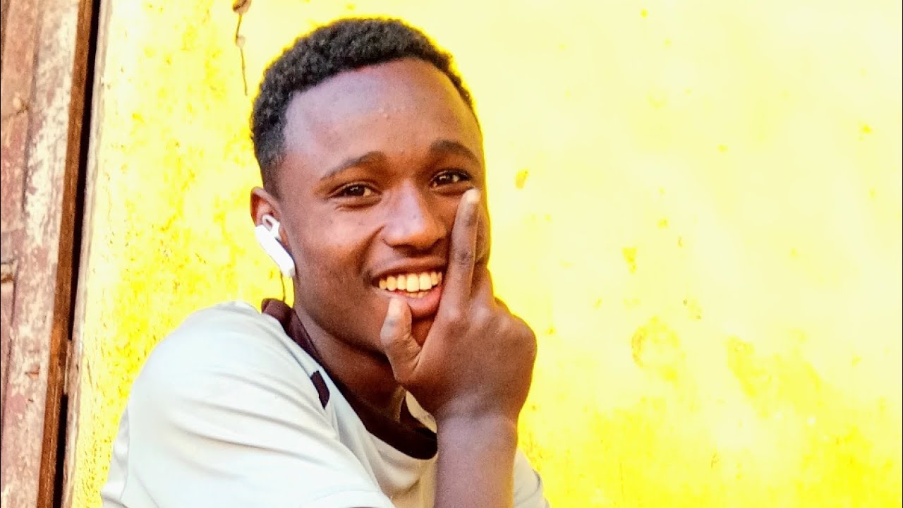 Walaloo bareduu. wa.ee barnotaa. (muslim poem)walaloo mislimaa - YouTube