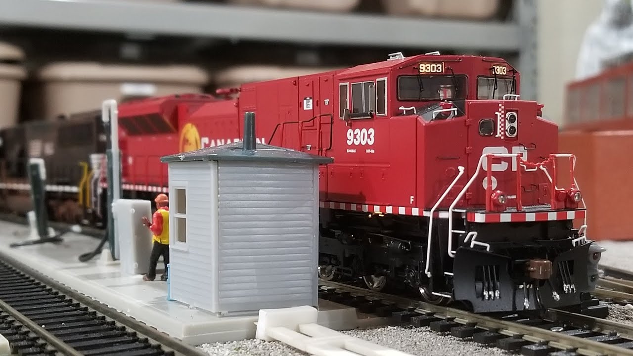 HO scale Canadian Pacific sd90mac-h pulling CSX manifest train into ...