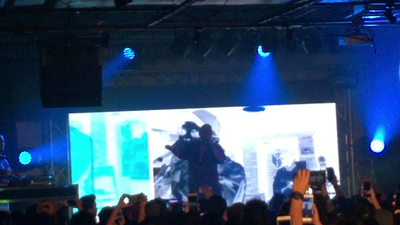 SonaOne - Go Do That & Confirm Ah @ 16Baris Live Concert - YouTube