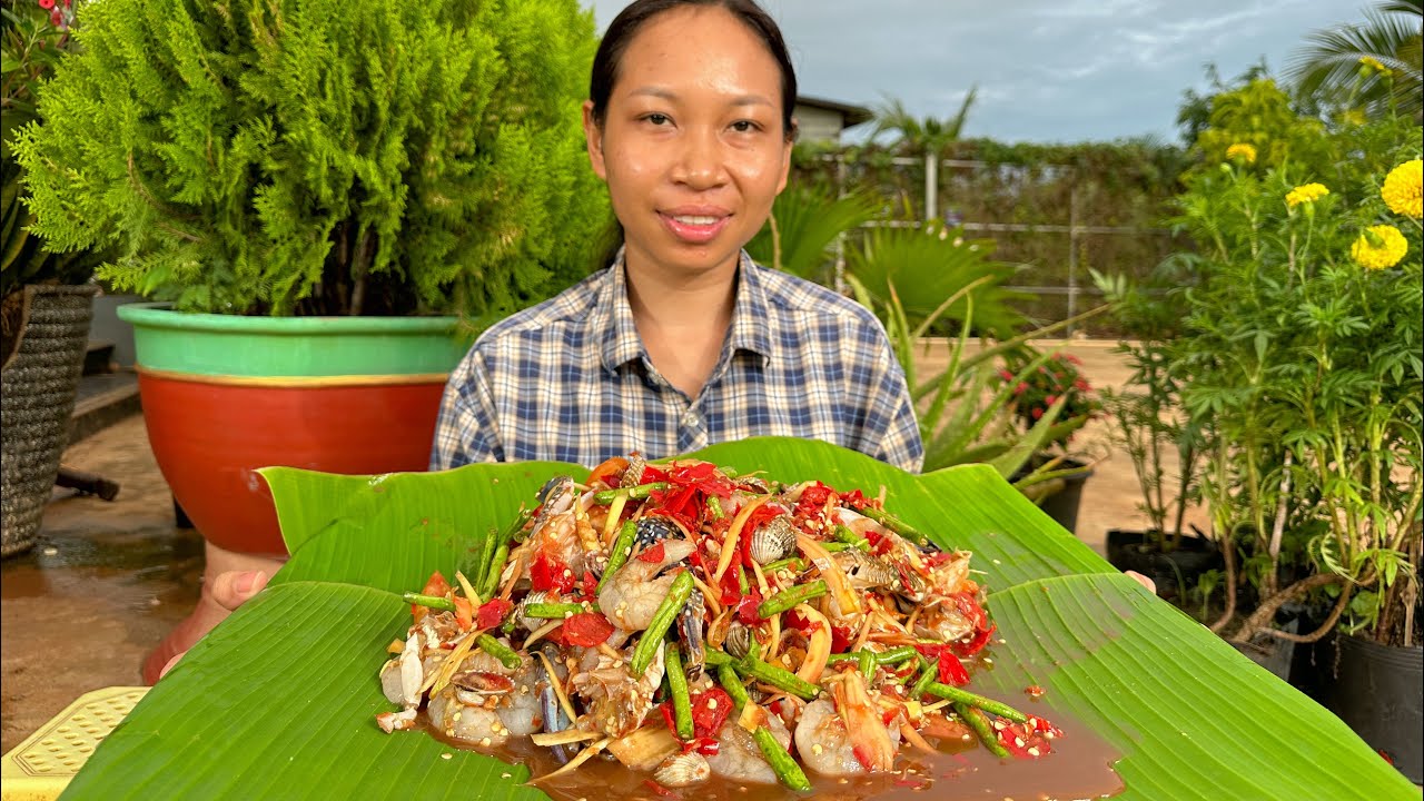បុ.កល្ហុងគ្រឿងសមុទ្រគ្រប់មុខ Chhom Sreypach - YouTube