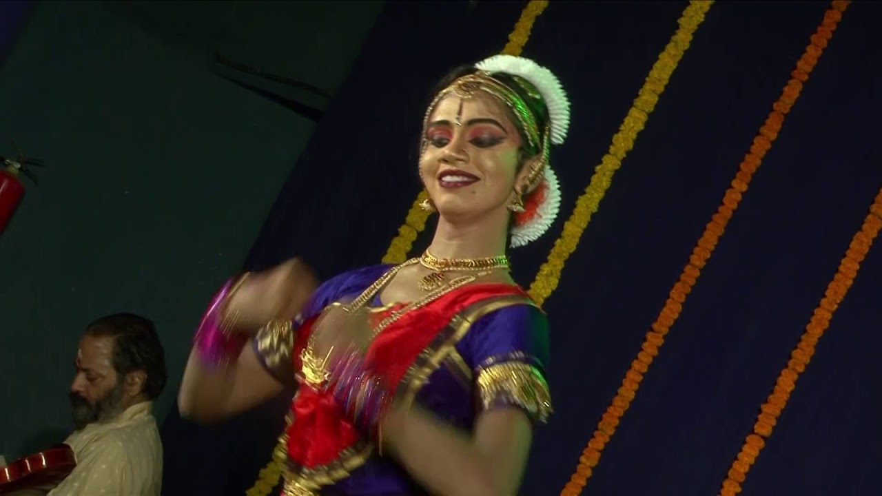 04 Murugan Kauthuvam - Gowla - Eka Talam (Bharatnatyam) - YouTube
