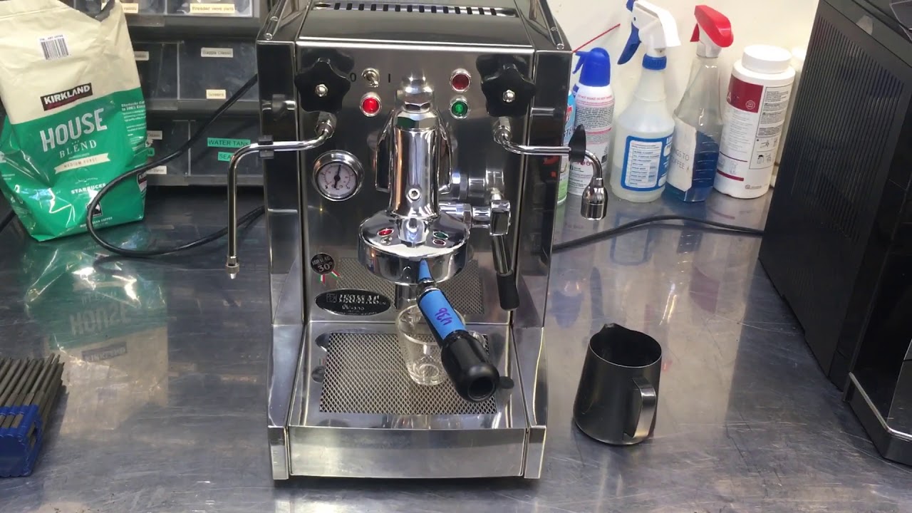 Leak- Isomac Millenium Test 1436 - YouTube