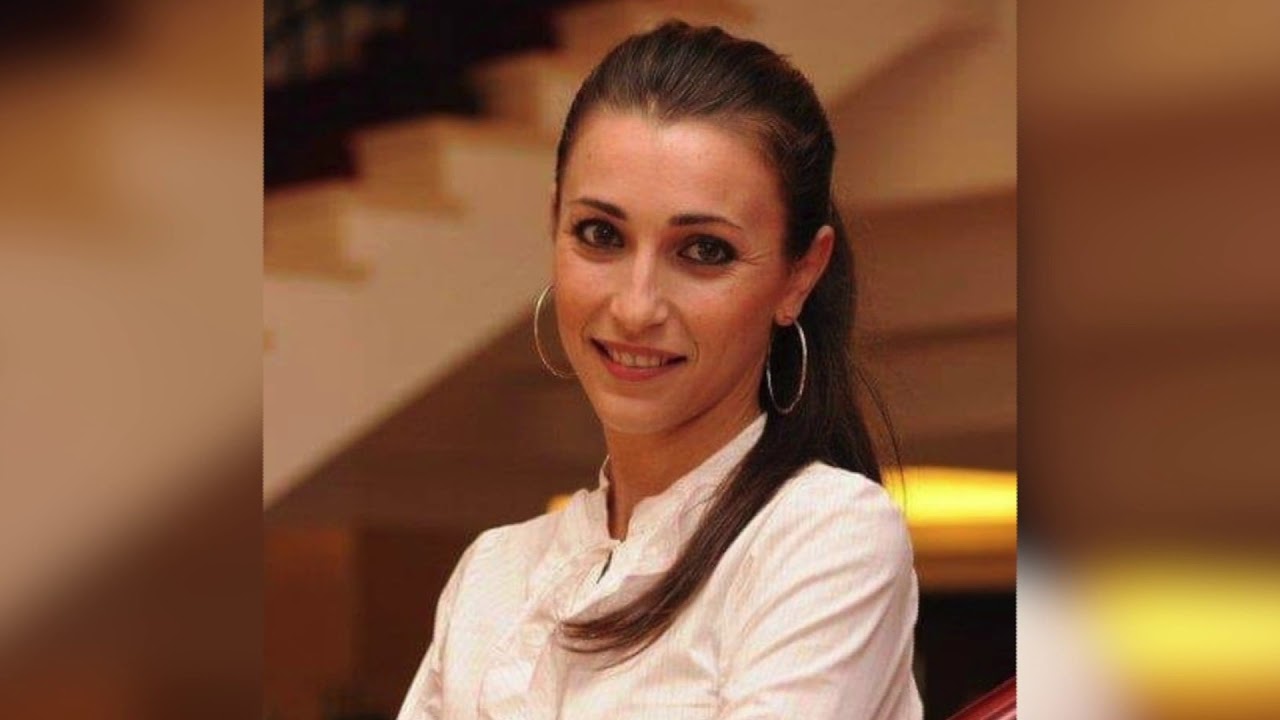 Gwerra fil-miftuħ: Oħt Lydia Abela teħodha kontra Owen Bonnici - YouTube