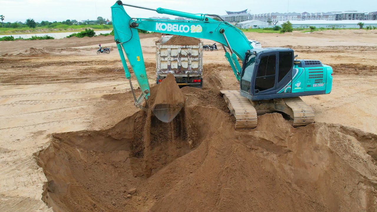 Excavator Kobelco Body land Sand Put DumpTruck DONGFENG And BulldozeR ...