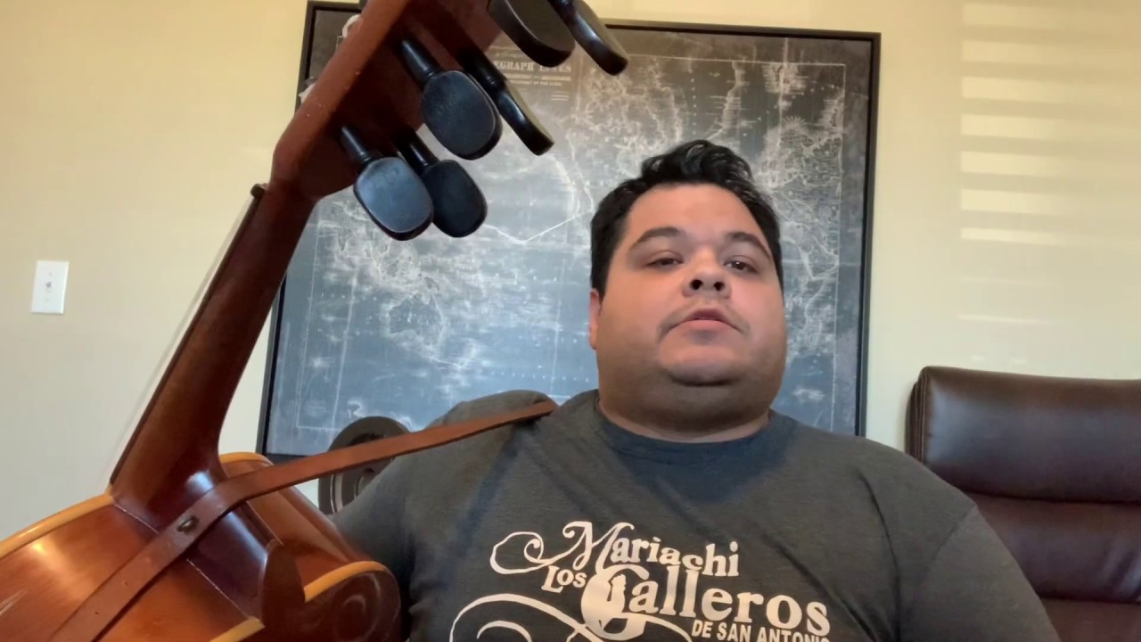 TIMC Noel Gamez Guitarrón - YouTube