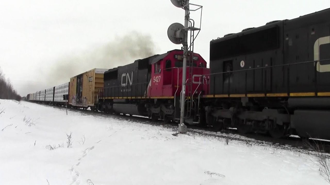 CN 5700 & 5427 Leads CN 416 East At Entwistle AB - YouTube