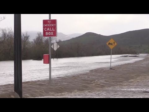 California Flooding Closes Off Camp Pendleton - YouTube