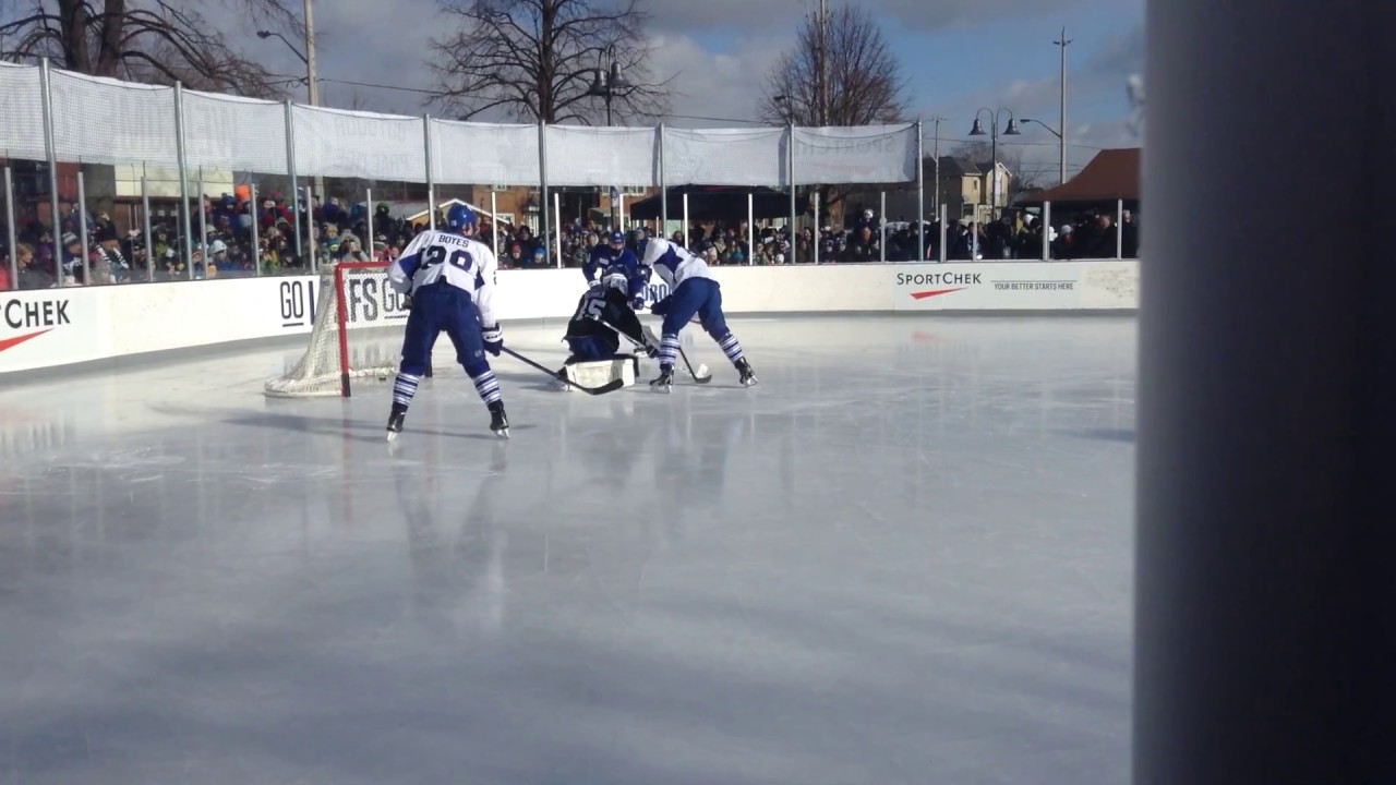 Toronto maple leafs outdoor practice - YouTube