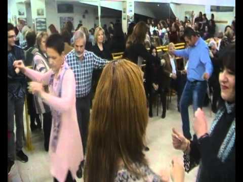Κοπη πρωτοχρτονιατικης πιτας συλλογου τερψης 2016 - YouTube