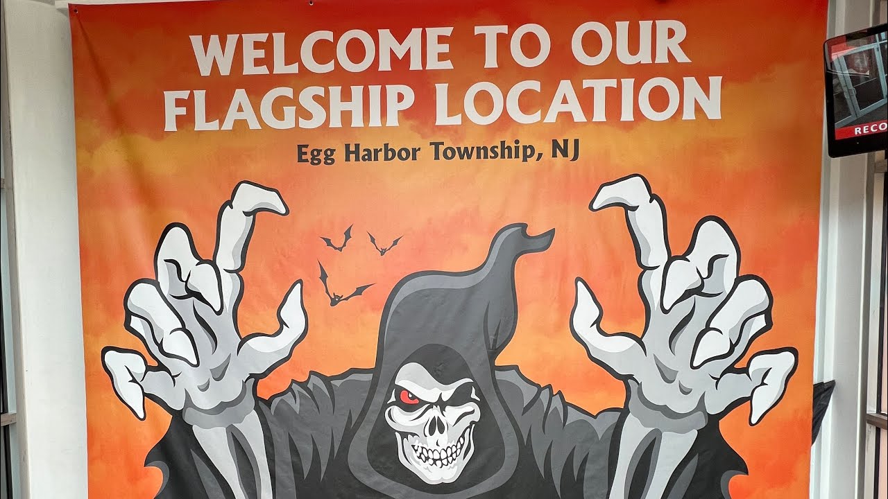 Spirit Halloween Egg Harbor Township - FLAGSHIP STORE - Store Tour ...