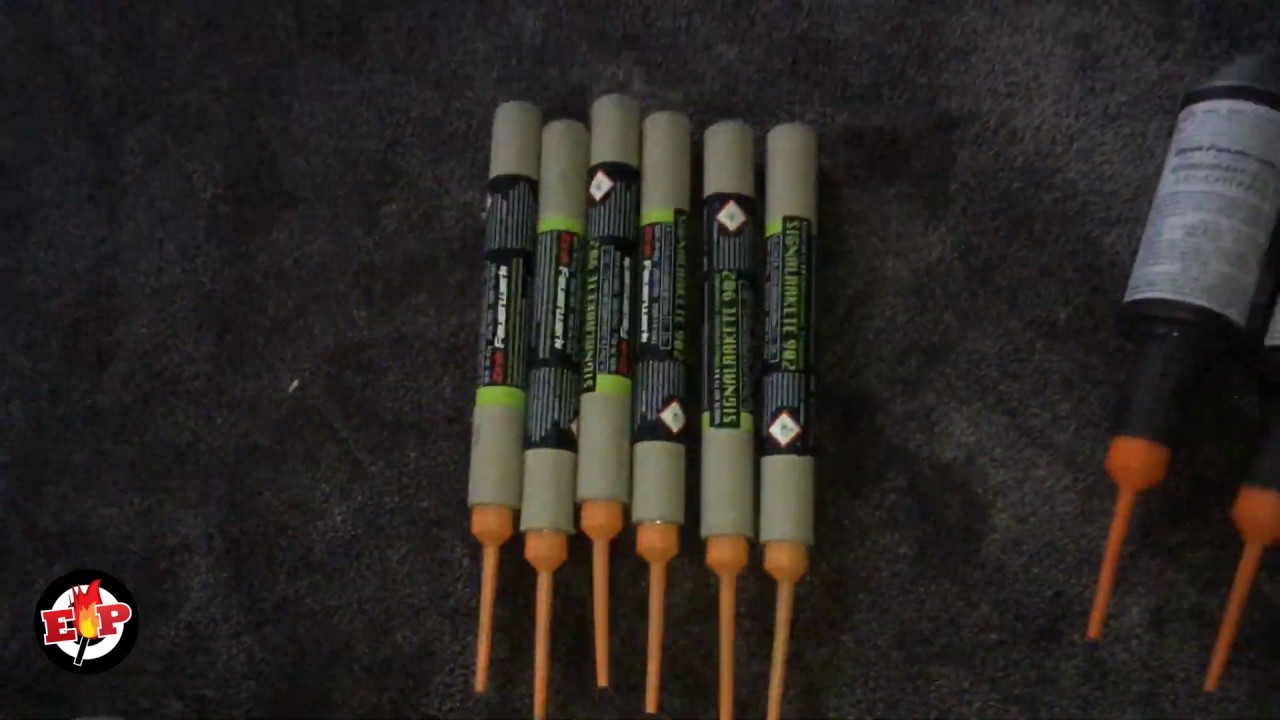 2x Zink 902 : Signalrakete mit Silberschweif : Zink Feuerwerk - YouTube