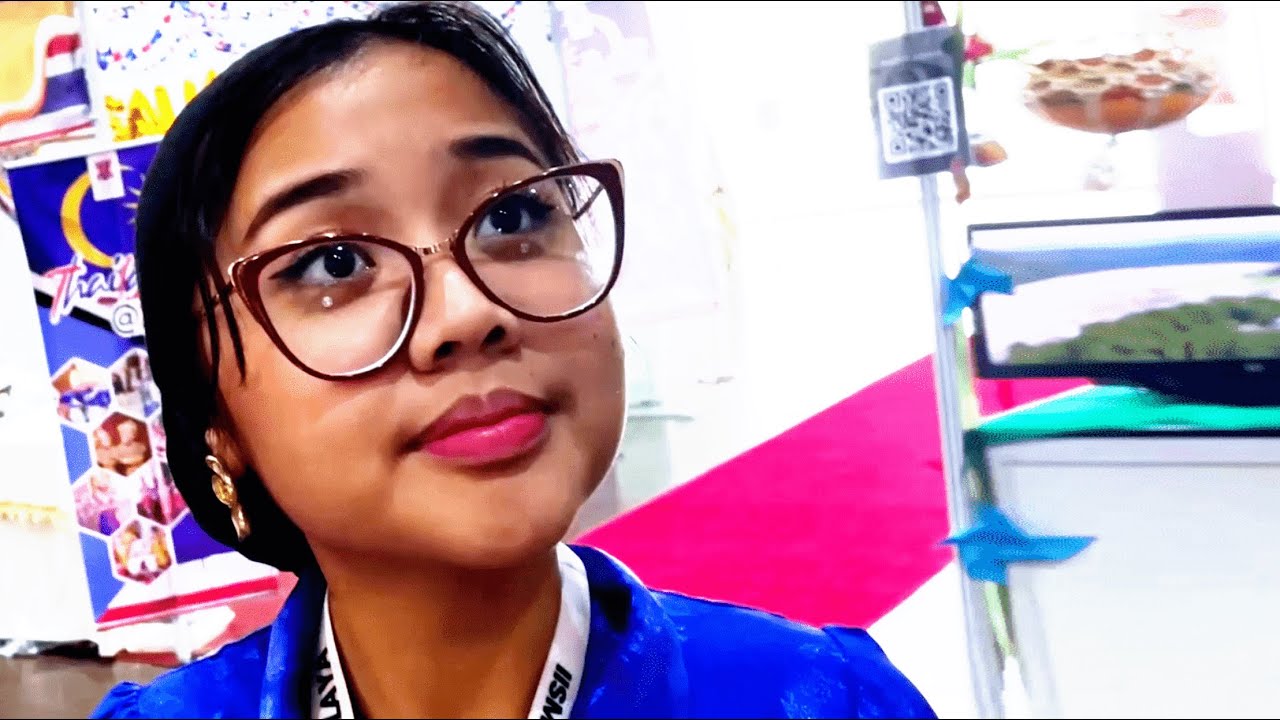 We Meet Royal Princess from Indonesia! 👸 💅 Meet & Greet Malaysia - YouTube