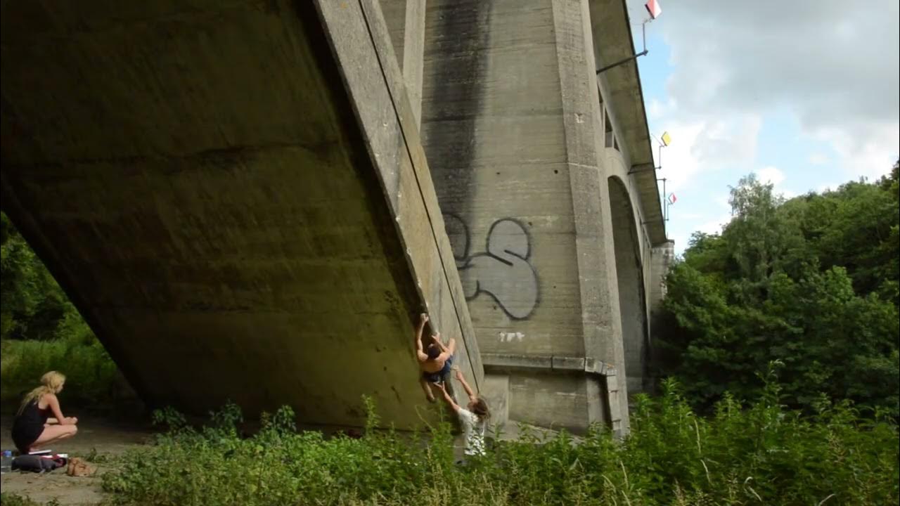 ANOROC 7C urban boulder - YouTube