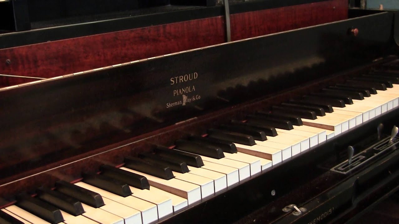 Autumn Leaves-Roger Williams and Player Piano - YouTube