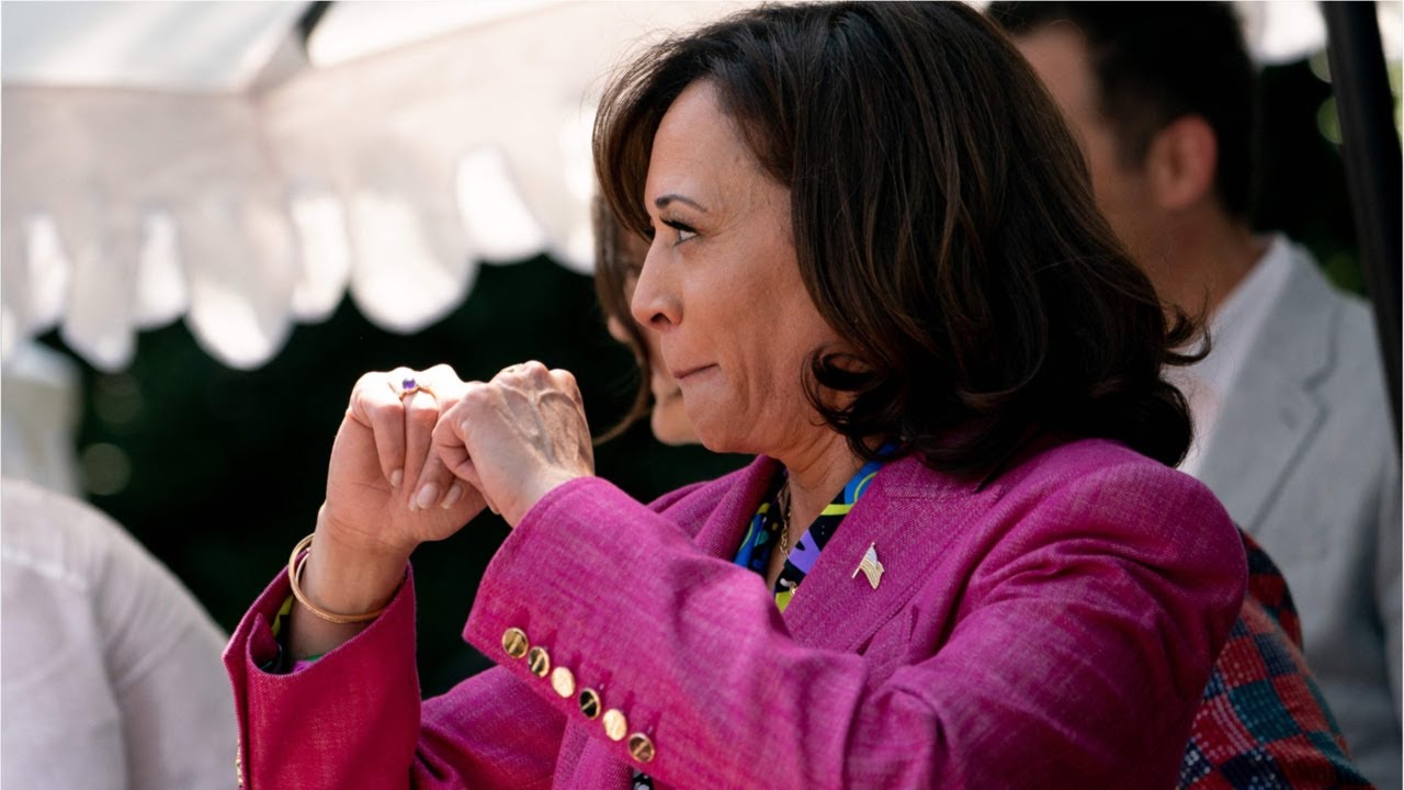 Kamala Harris mocked over White House hip-hop party - YouTube