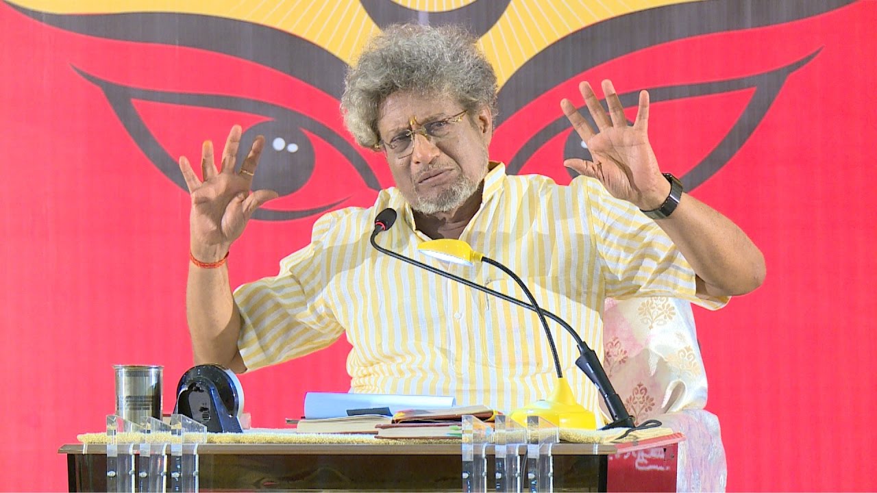 Ashwin Navratri 2016 Day-08 Geeta 4/41 | Discourse By Shraddheya Dr ...