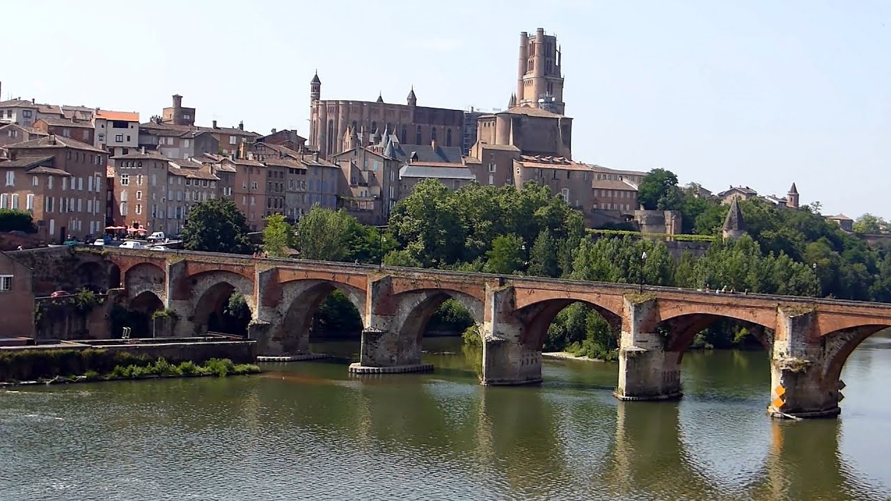 Albi Part 1 : Vue générale de la ville HD - YouTube
