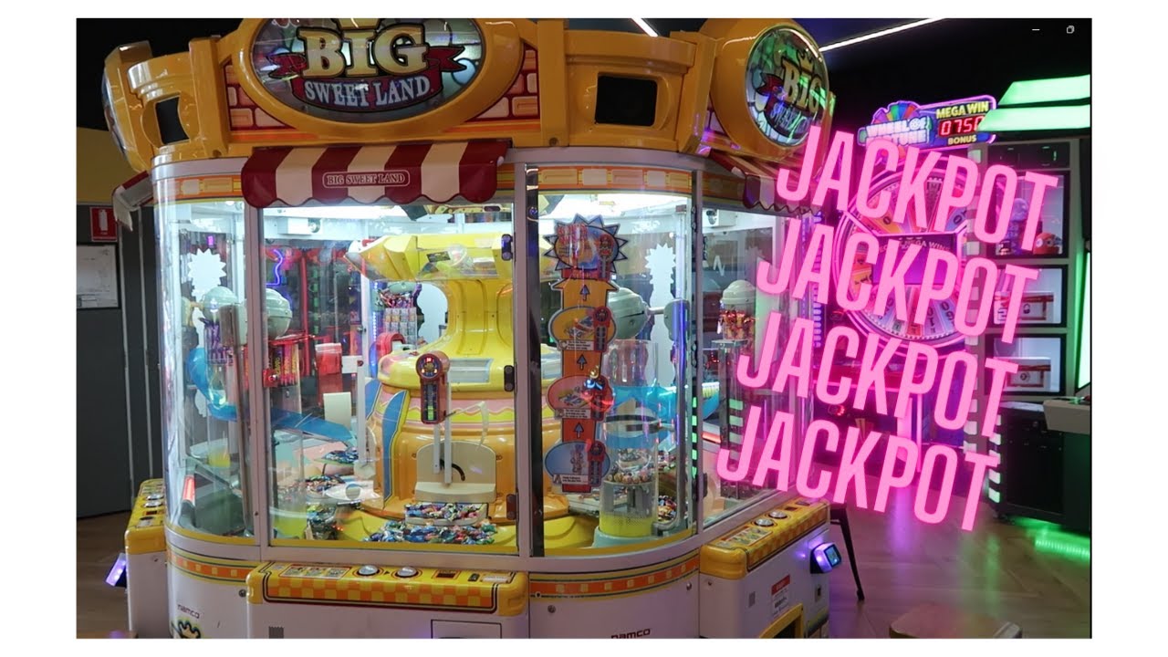 Cherry Ripe JACKPOT - BIG SWEET LAND Candy Pusher - Arcade Game - YouTube