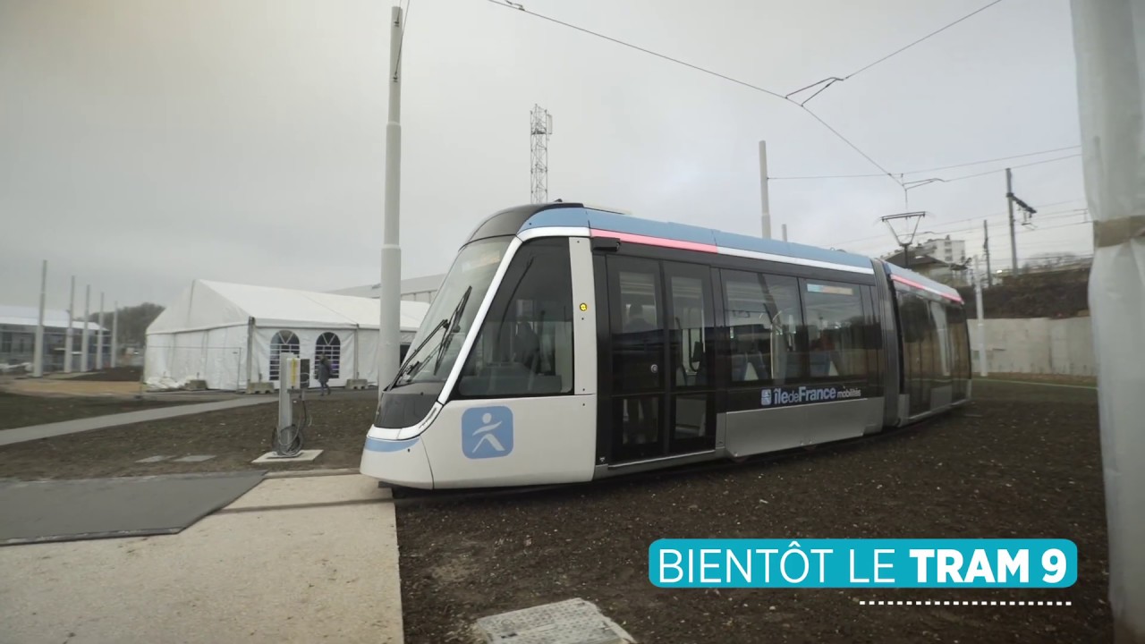 Tram 9 : dévoilement de la première rame - YouTube