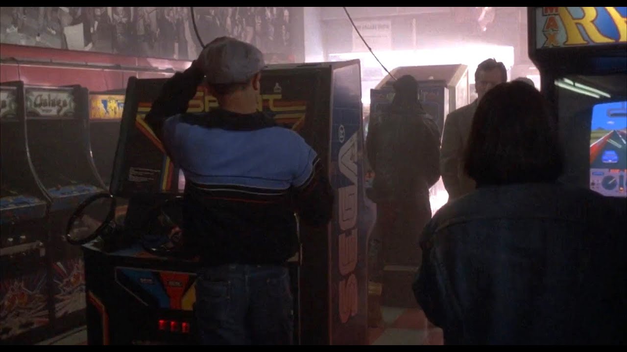 ATARI, Namco & Sega Arcade Games seen in "Best Seller" (1987) - YouTube