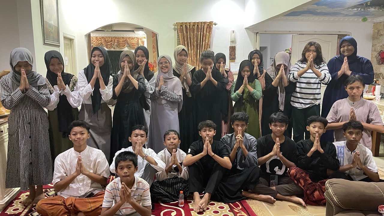 Bukber Kelas 7A SMPN 253 Jaksel - YouTube