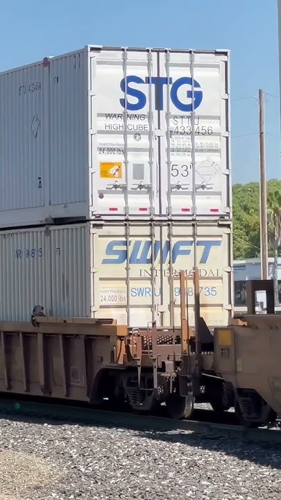 REAR DPU UP 5459 WB Z TRAIN. ROSEVILLE YARD, CA. - YouTube