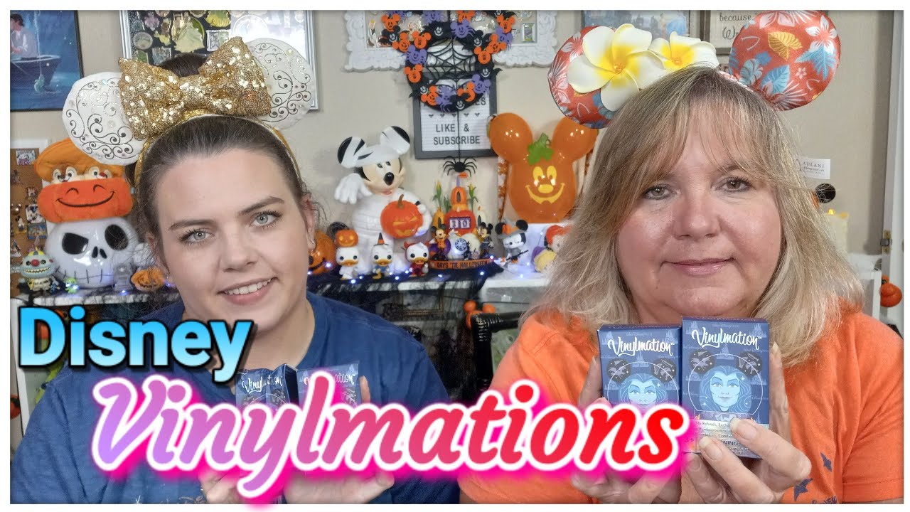 We Bought A Whole Case Of Vinylmations - YouTube