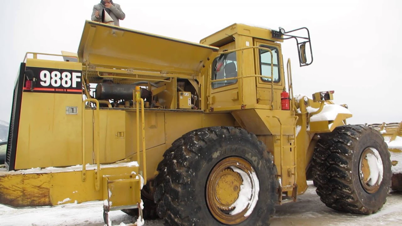Cat 988 F - YouTube