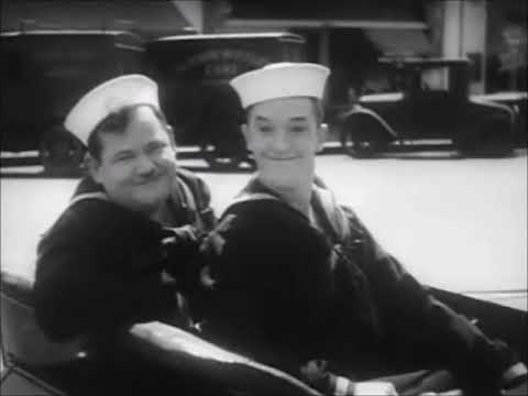 Два моряка комедия 1928 год Лорел и Харди