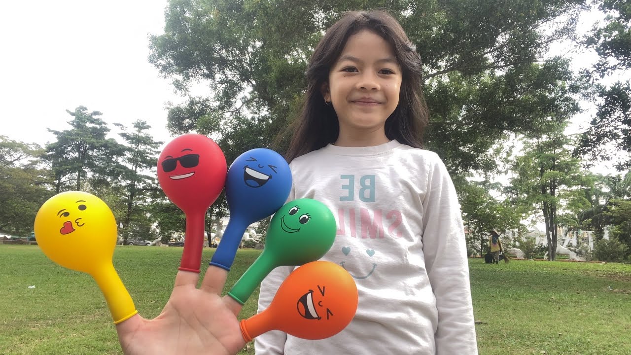Alea Singing FINGER FAMILY SONG Belajar Warna Dengan Balon & Meniupnya ...