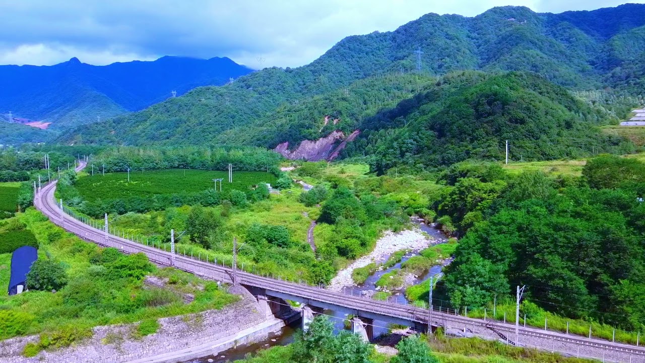 Baoji, China, Sightseeing 中国宝鸡(The hometown of Bronze) 宝成铁路 - Baoji to ...