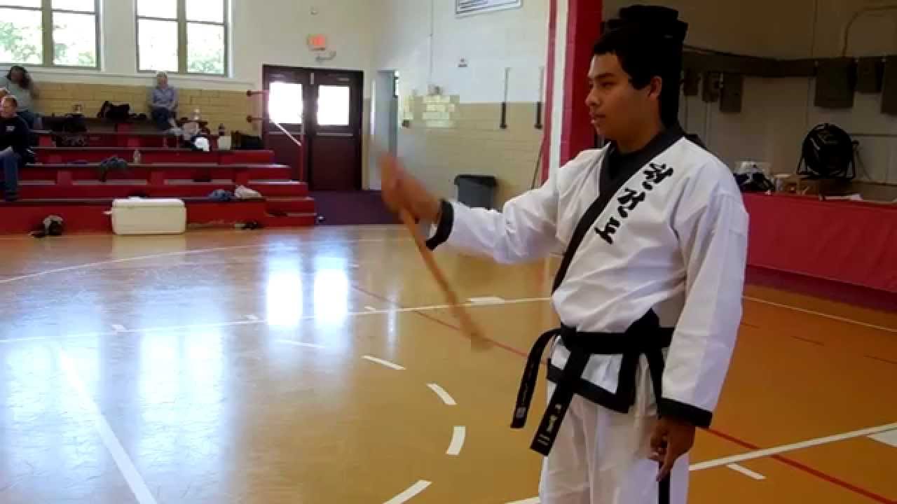 00 How to roll baton - basic movement - YouTube