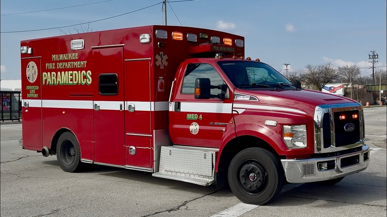Milwaukee Fire Department Med 4 Responding X3 - YouTube
