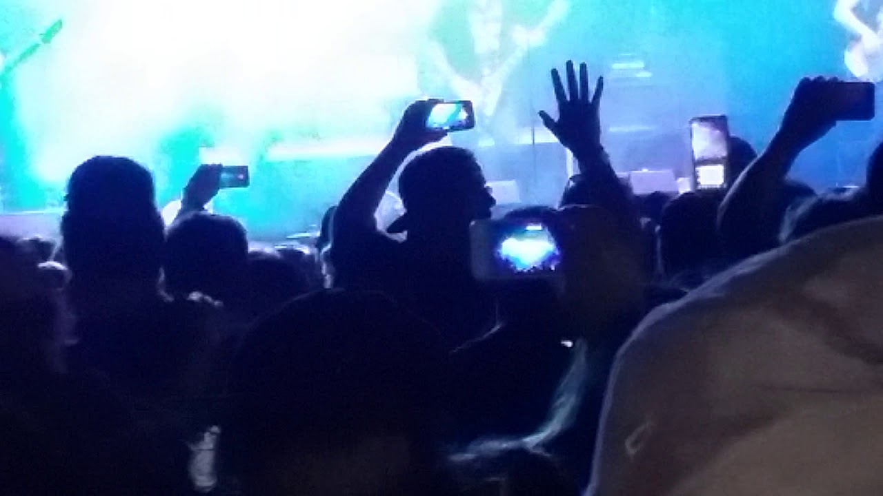 Brat Days 8-3-2019 Puddle of Mudd Blurry - YouTube