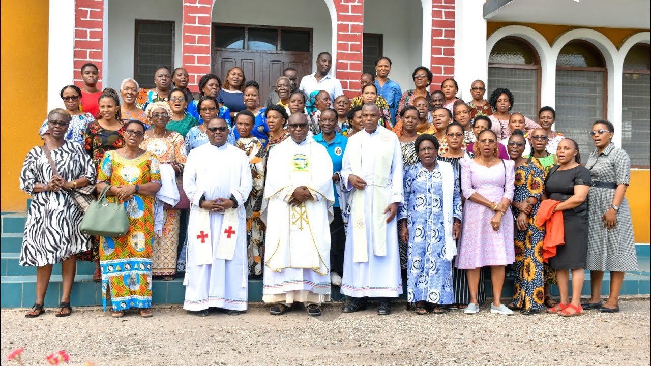 Pd. Benno Kikudo aongoza Wakina Mama WAWATA 47 Kuhiji Israel, Pd ...