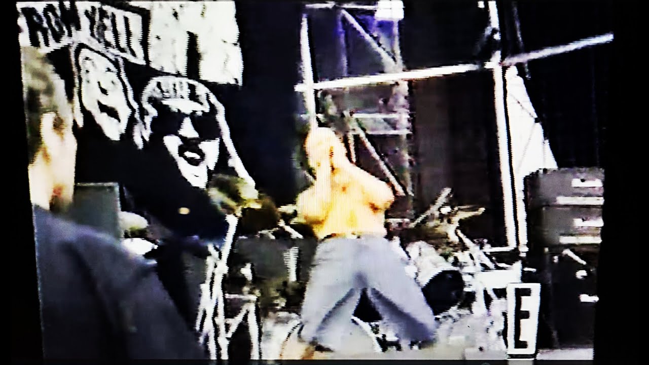 E News Reports on the Monsters of Rock Concert in Moscow, 1991 - YouTube
