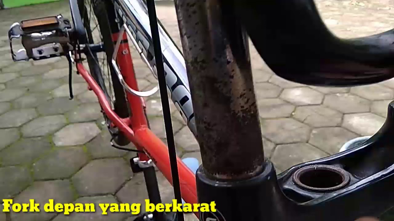 Merubah tampilan fork sepeda yang berkarat - YouTube