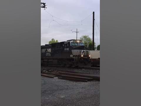 NS 25P with a Whiteface Leader with a UP trailer - YouTube