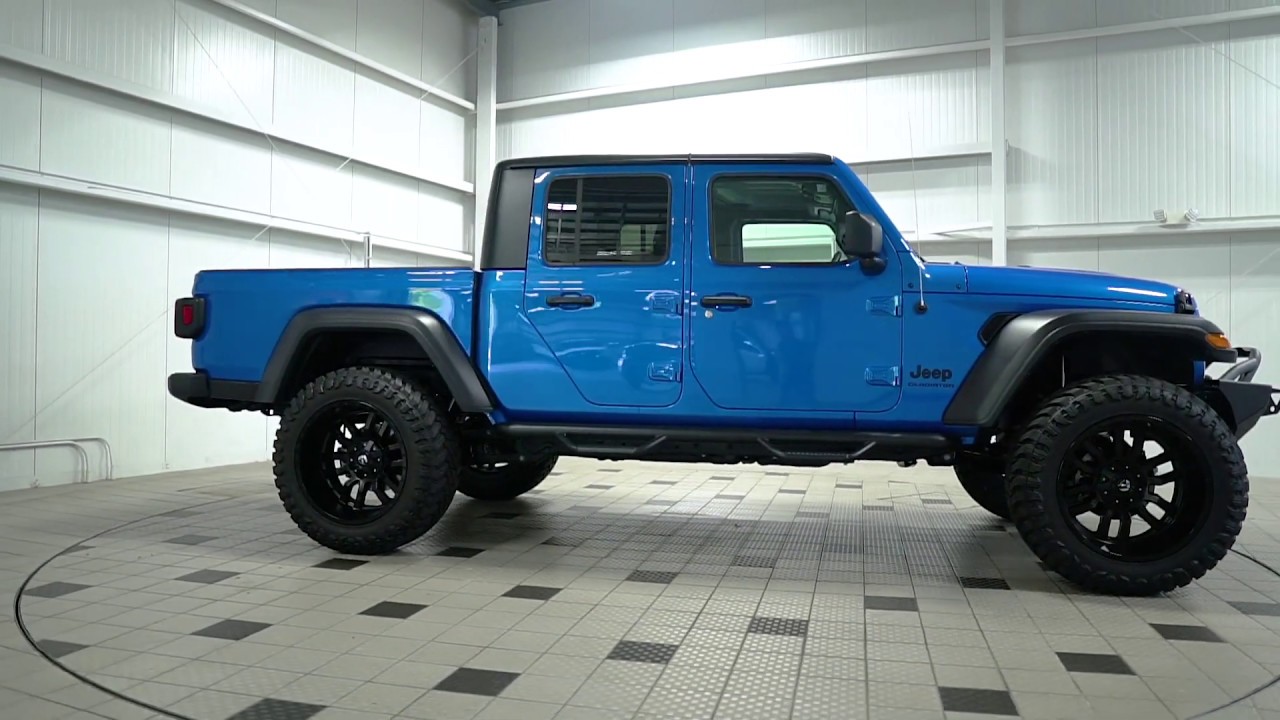 D7786 2020 Jeep Gladiator Blue - YouTube