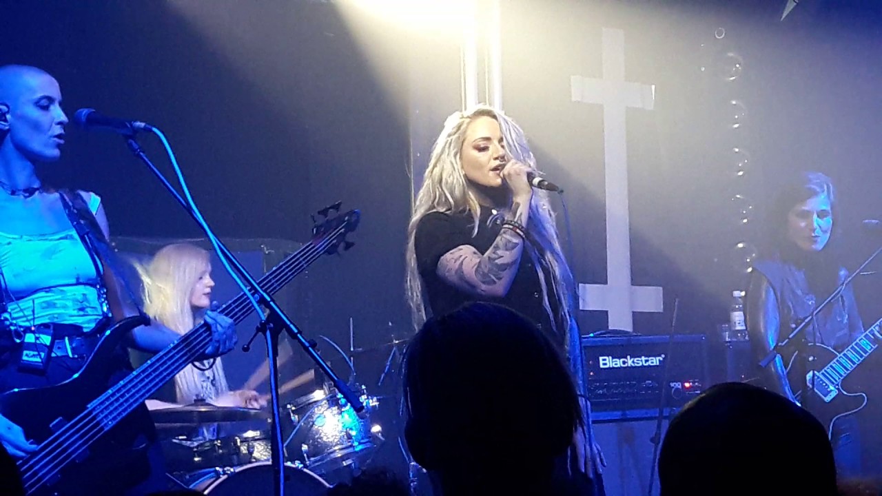 The Courtesans - Genius @ Electrowerkz 18.02.2017 - YouTube