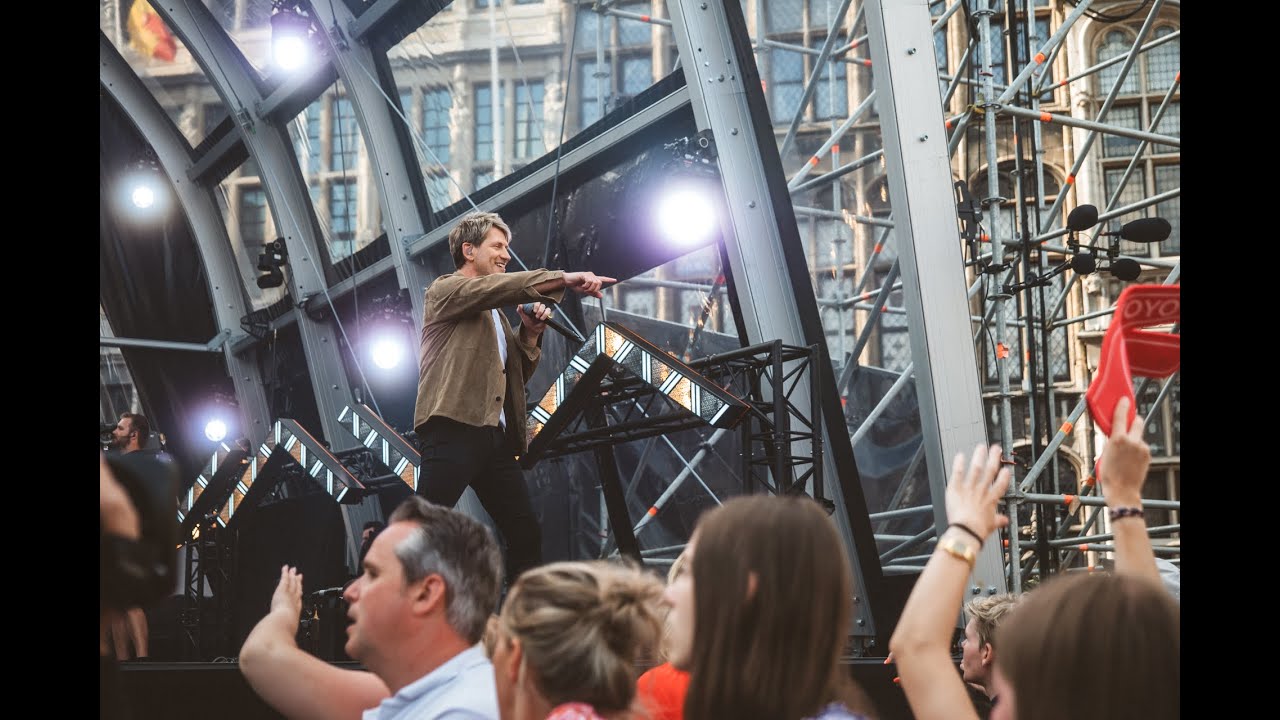 Gene Thomas - Voor haar | Vlaanderen Feest 2024 - YouTube