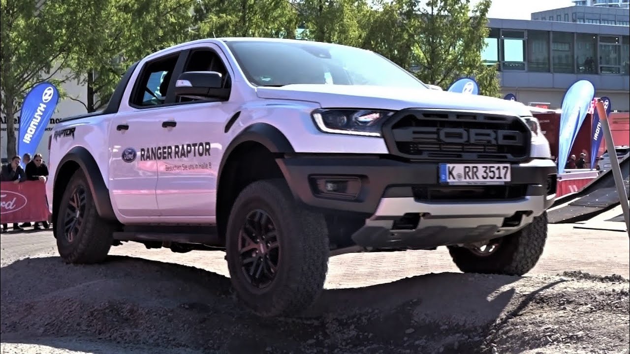 Ford Ranger Raptor 2.0 Bi Turbo Pickup vs. Mercedes G Class G500 ...