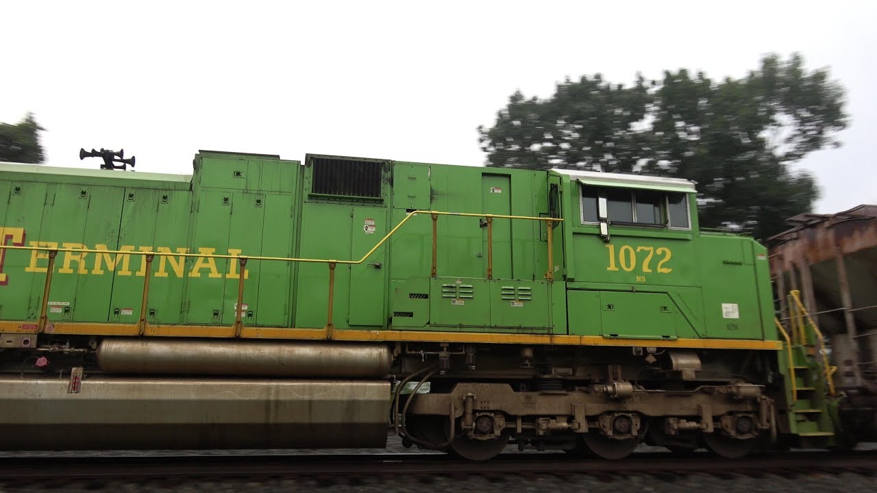 Illinois Terminal Heritage Unit 1072 Trails On Westbound NS Oil Train ...