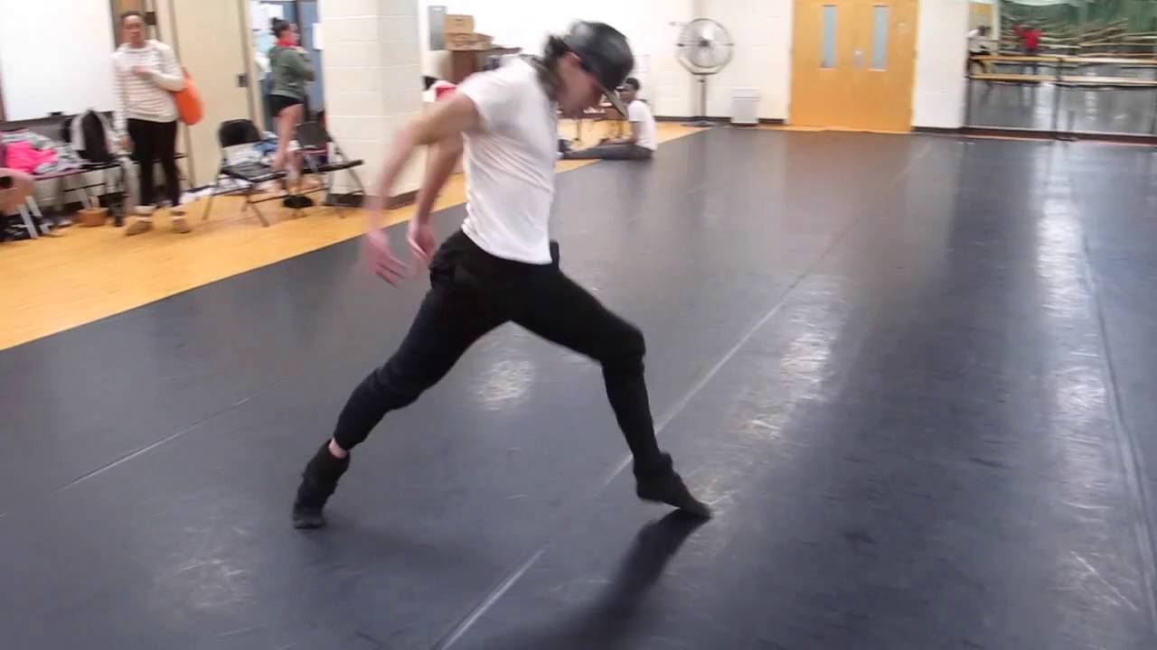 Roman Cruz in Modern Class - YouTube