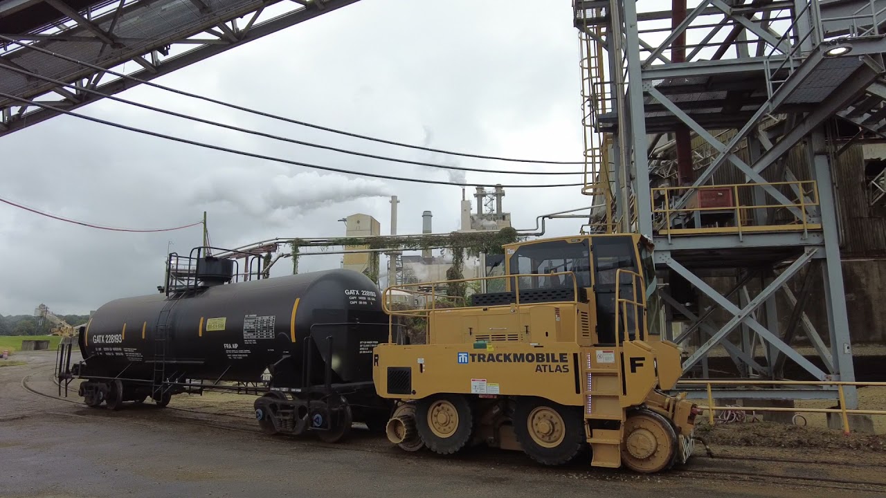 Andress Engineering 2020 Trackmobile Atlas Railcar Mover Operating in ...