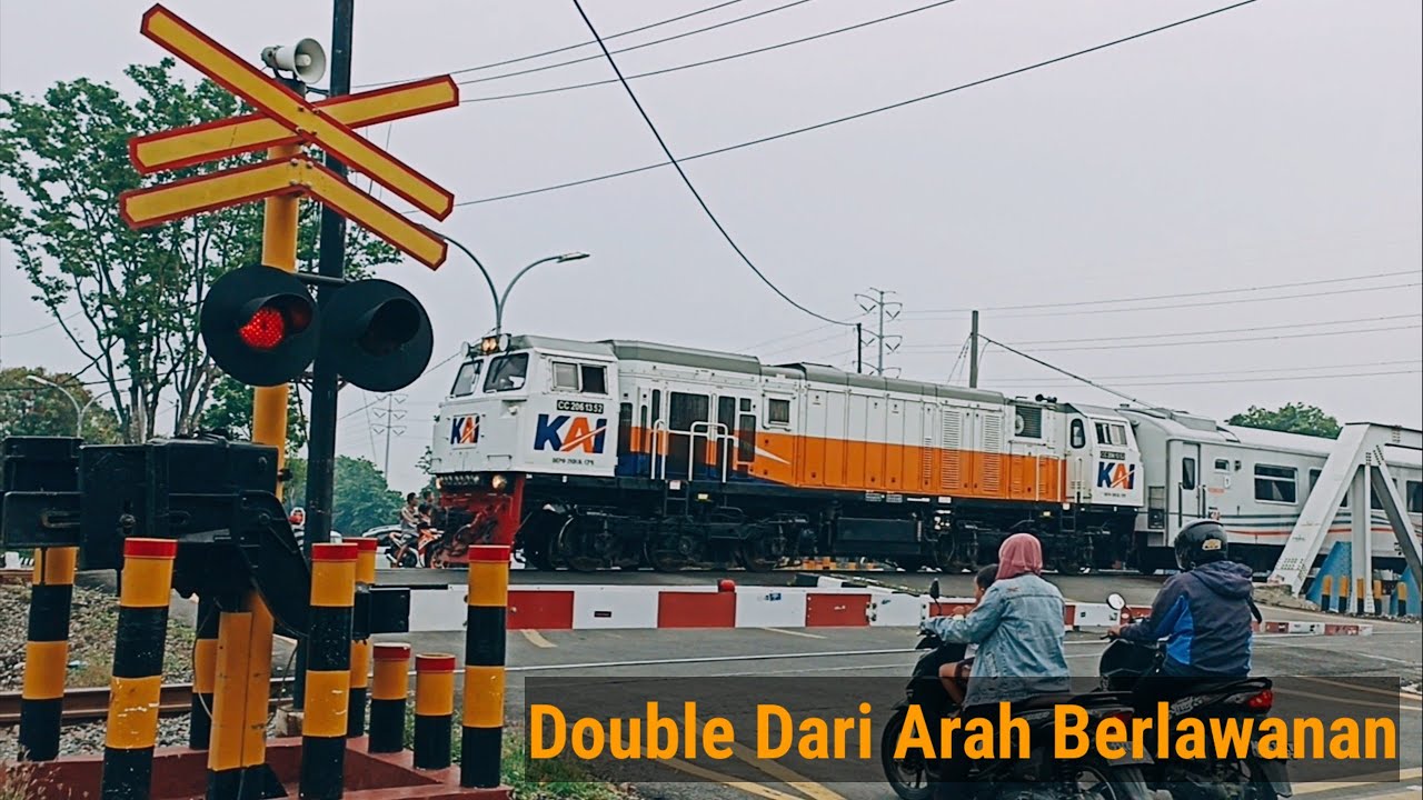 PALANG PINTU PERLINTASAN KA Jalan Madukoro Raya Semarang Ka Kontainer ...