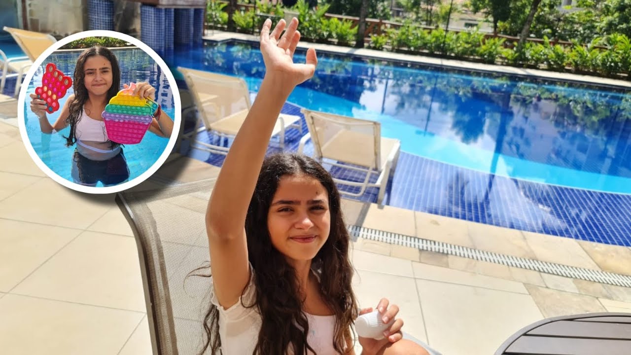 Momentos Épicos na piscina *na piscina* - MARI BRITO COM VOCÊS - YouTube