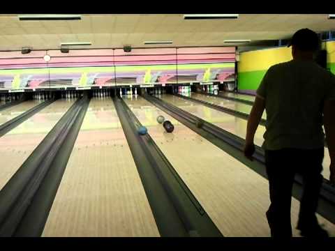 Link bowling trick shot - YouTube