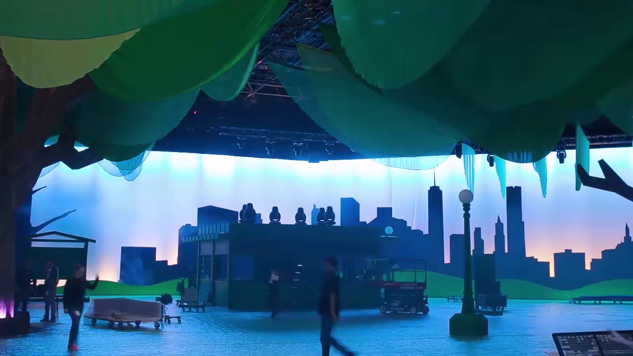 David Stark Design - Robin Hood Annual Benefit 2017 - YouTube