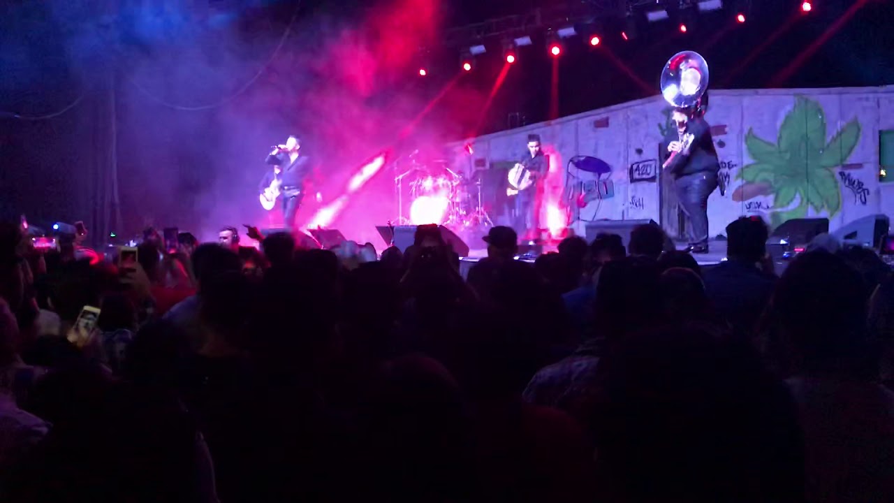SMO TOUR 2019 Seattle- Lujos de la Vida x Hijos de Garcia - YouTube